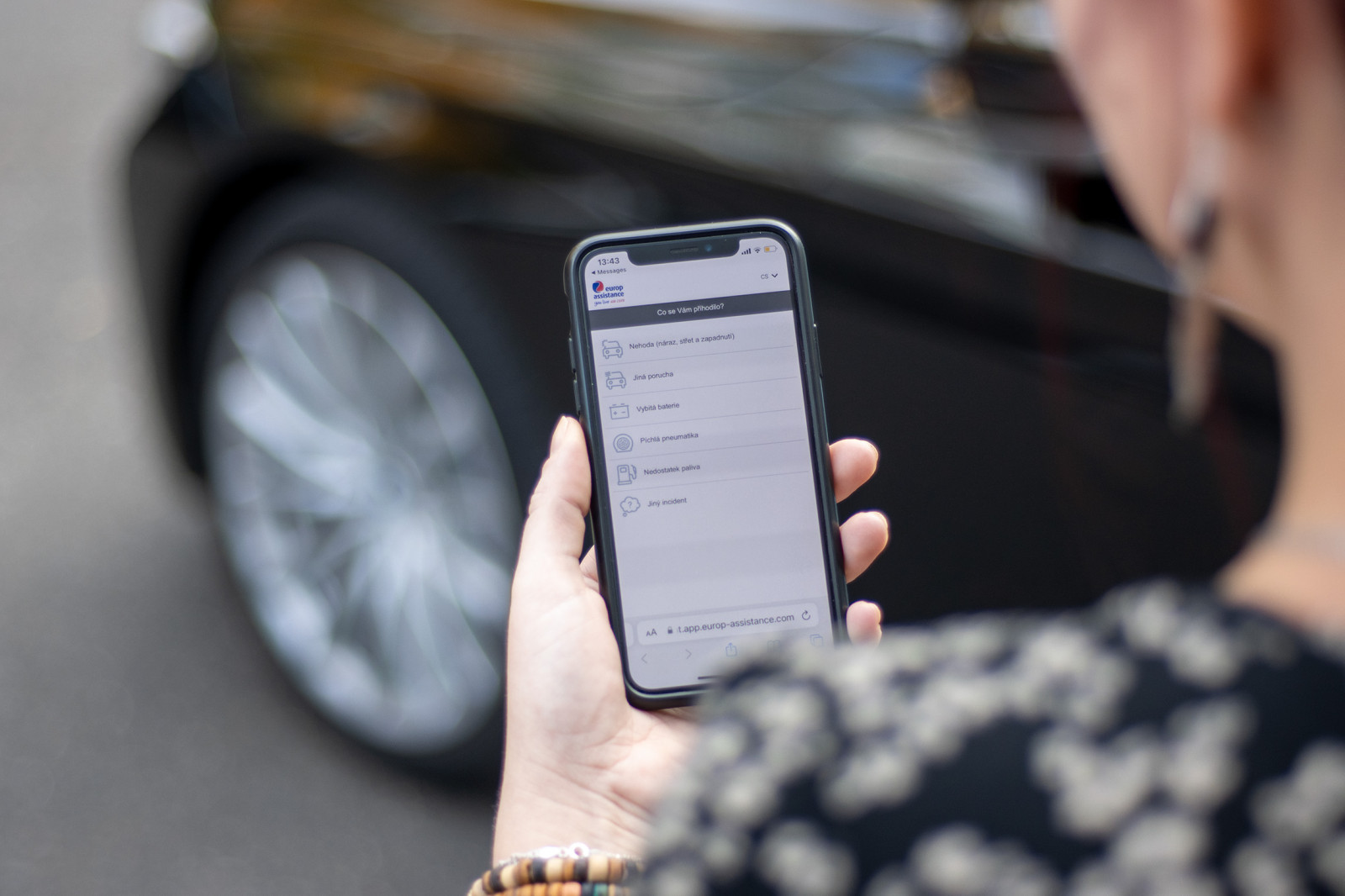 Auto asistence v mobilu. I nehodu vyřešíte v aplikaci